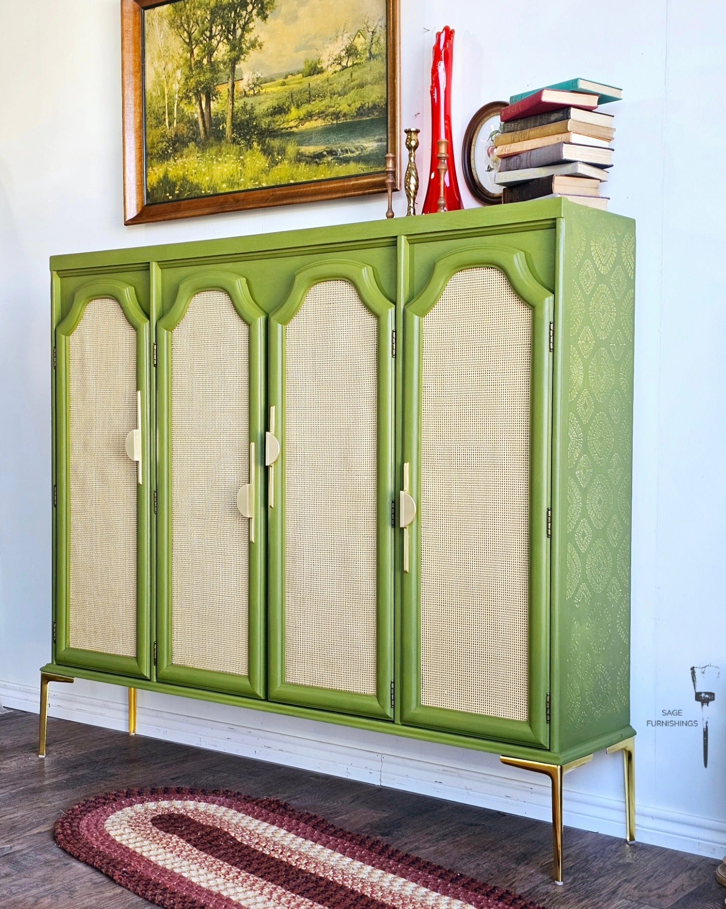 Funky cabinet in "Secret Garden" with gold accents – Country Chic Paint